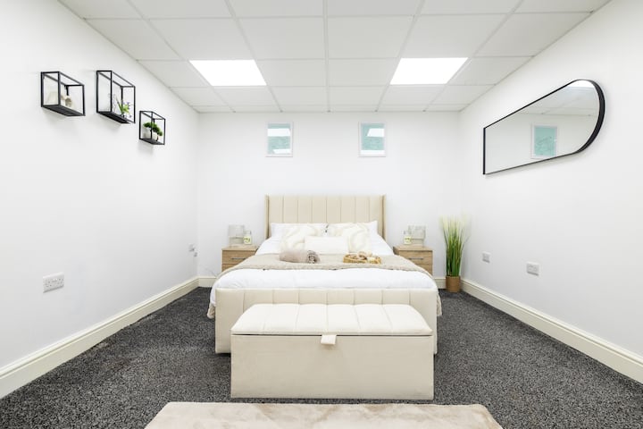 Central Hideaway, 5 Min To City, Secure Parking - Leeds
