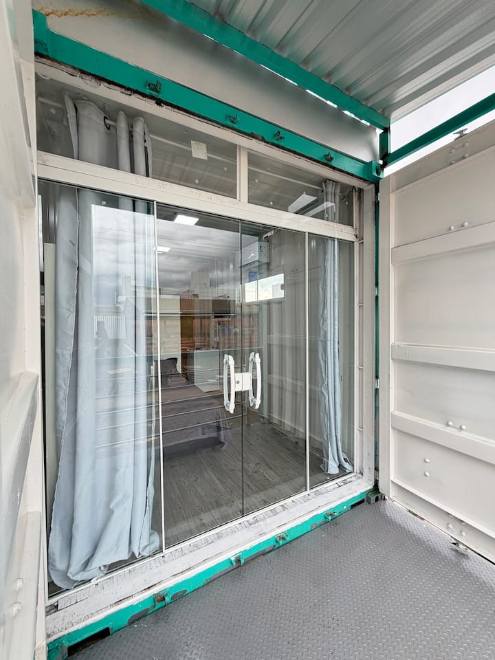 Kitnet Container - Superior Com Sacada - Chapecó