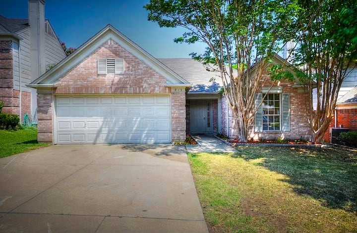 Quiet Neighborhood Close Enough To At&t Stadium - Arlington