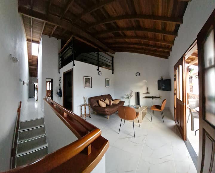 Casa. Ideal Para Estancias Largas - Andes