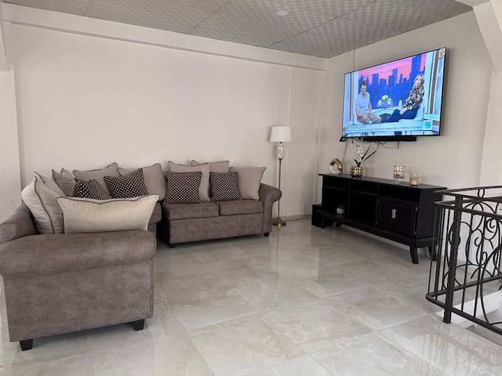 Cozy Home In Comayagua+ Basement - Honduras