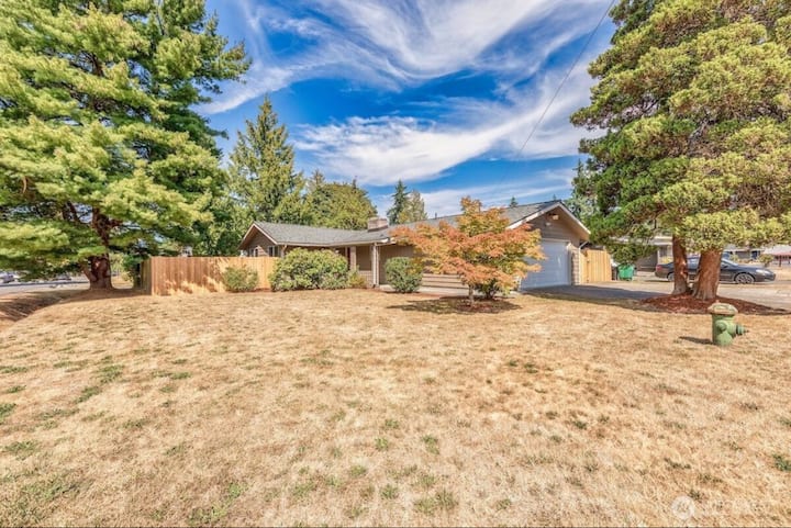 Cozy Shoreline Home Near Seattle - Shoreline