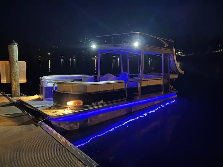 Pontoon Party Boat Rental With Slide - Lake Secession, SC