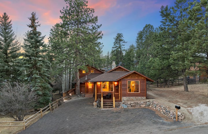 Evergreen Cabin - Evergreen, CO