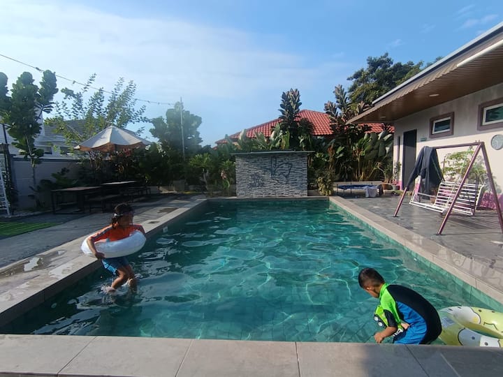 Afzie Villa Homestay Pantai Siring Melaka Room 1 - Merlimau