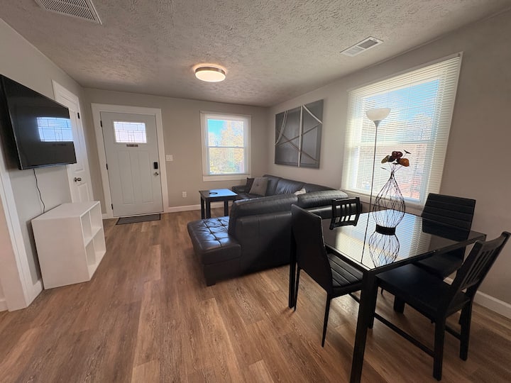 12 Mins To Everywhere Dwtn|airport| Mbz 2br Lounge - Atlanta, GA