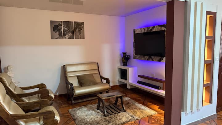 Casa Cómoda En La Unión Con Aire Y Jardín - Versalles