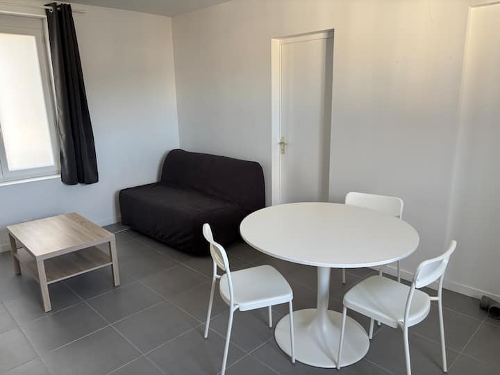 Studio Entièrement Rénové Proche Du Centre-ville - Alençon