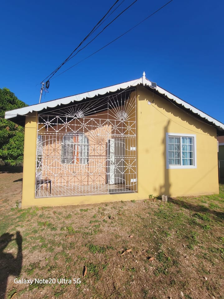 New Harbour Village One Bedroom Gated - Jamaica