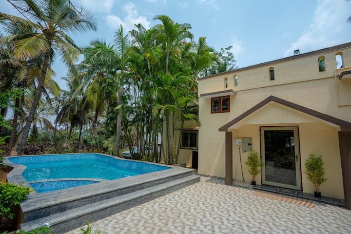 The Veridian: Luxury Farmstay With Pool - Kanakapura
