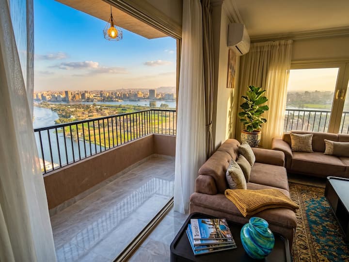 Modern Nile View Apartment | 21st Floor In Giza - Gizeh