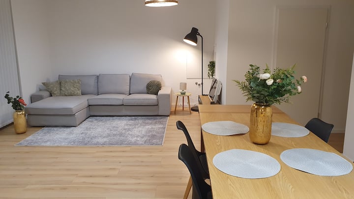 Wohnung Für Bis Zu 4 Personen, Ebenerdig, Zentral - Cologne