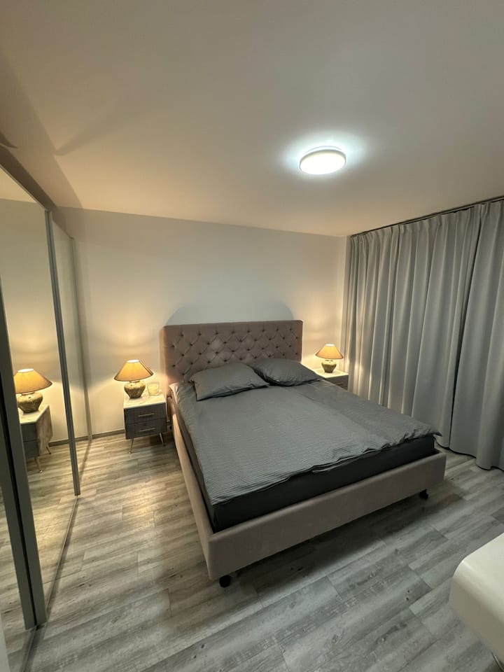 Moderne 2-zimmer-wohnung In Frankfurt, Zentral - Frankfurt am Main