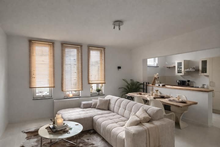 Beautiful One Bedroom Apartment In The South - Anvers