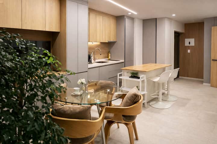 8 Guests | Spacious 4queen Beds Seoul Core Gangnam - Seoul