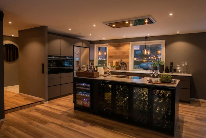 Tyresö Villa W Garden, Fireplace & Spacious Living - Tyresö