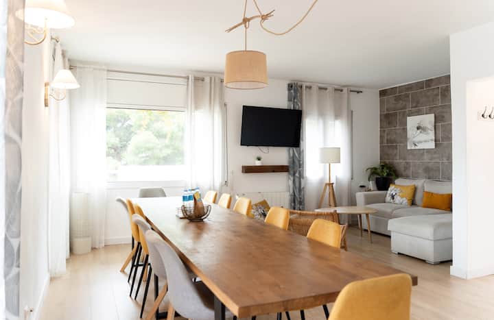 Villa Para 12 Personas Con Piscina Privada, Bbq - Castelldefels