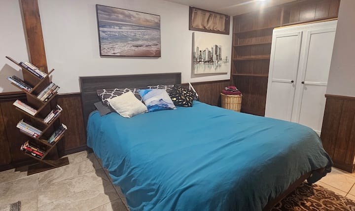 Private Waterloo Suite Parking Near Uw & Laurier - St. Jacobs