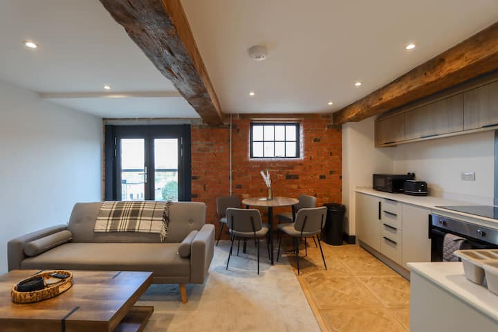 Warehouse Conversion With Views Of River Trent - Newark-on-Trent