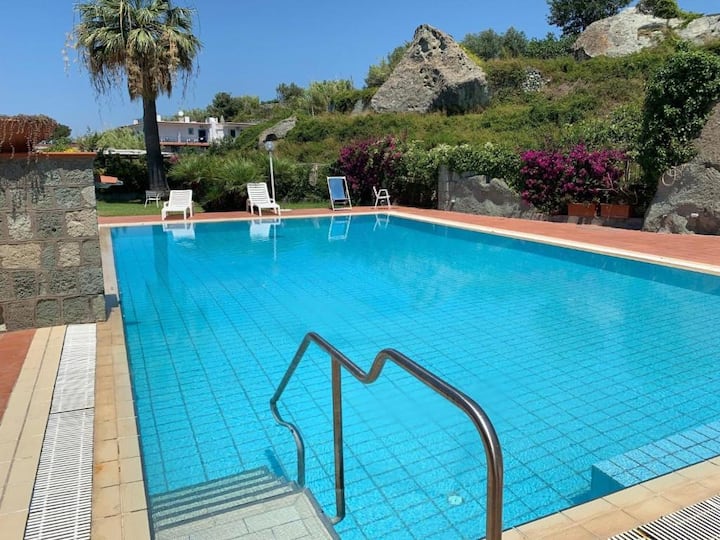 Apartment Ponente Con Piscina Forio D'ischia - イスキア島