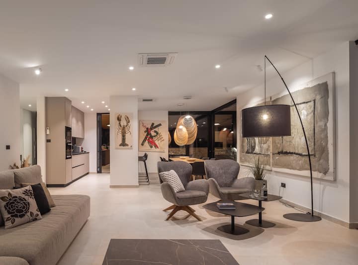 Breathtaking Villa Vis Five Bedroom With The Pool - Vis