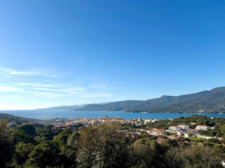Villa En Pierre – Vue Imprenable Sur Le Golfe - Tizzano