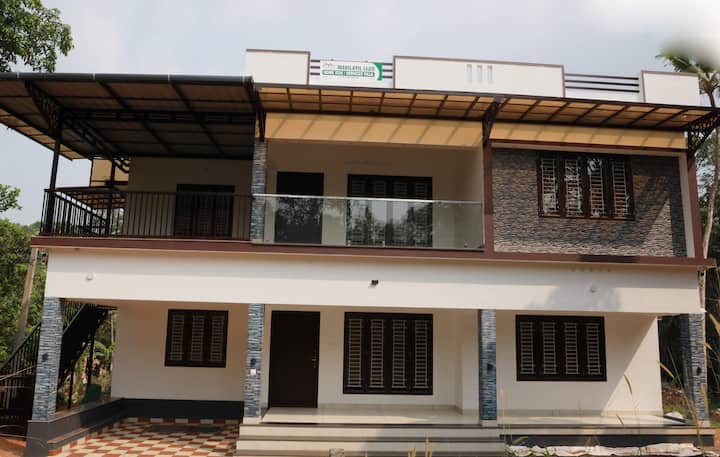 Premium 2bhk Apartment -Ac/non Ac Rooms @ Adoor - Adoor