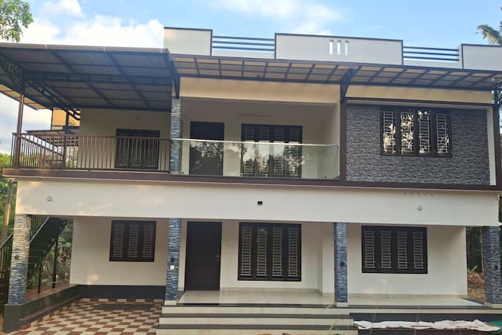 Mavilayil Lijis @ Adoor - Adoor