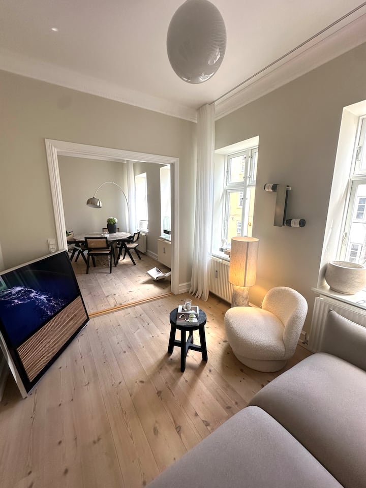 Unik Lejlighed I Hjertet Af Aarhus C - Aarhus