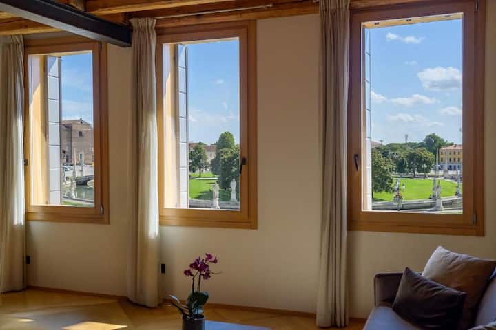 Tiziano Elegant Apartment View Prato Della Valle - Padua