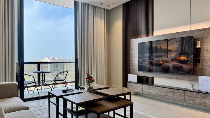 شقة مميزة قرب البحر مع بلكونة /Premium Location - Dammam
