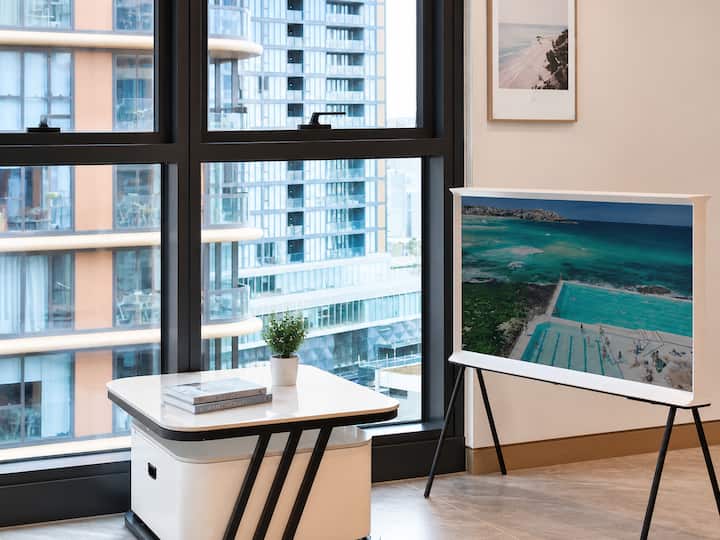Designer Apartment Showcases Harbour Bridge Views - North Sydney