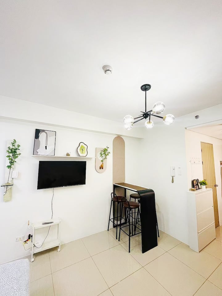 Shore 1br Relax Place With 50mbps Fast Speed Wifi - Metro Manila