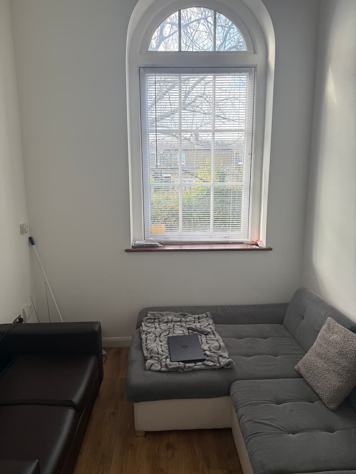 Peaceful And Eloquent Also Tranquil Property - Chingford