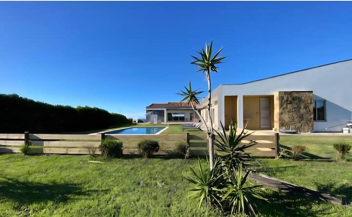 Refúgio De Design Em Sintra Com Piscina - Sintra