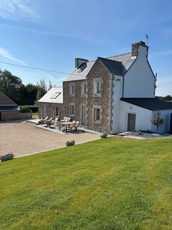 Maison De Charme Entre Mer Et Campagne. - Cléder