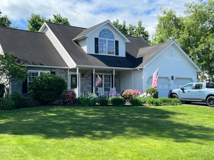 Family Home 1 Mile From Bucknell - Lewisburg, PA