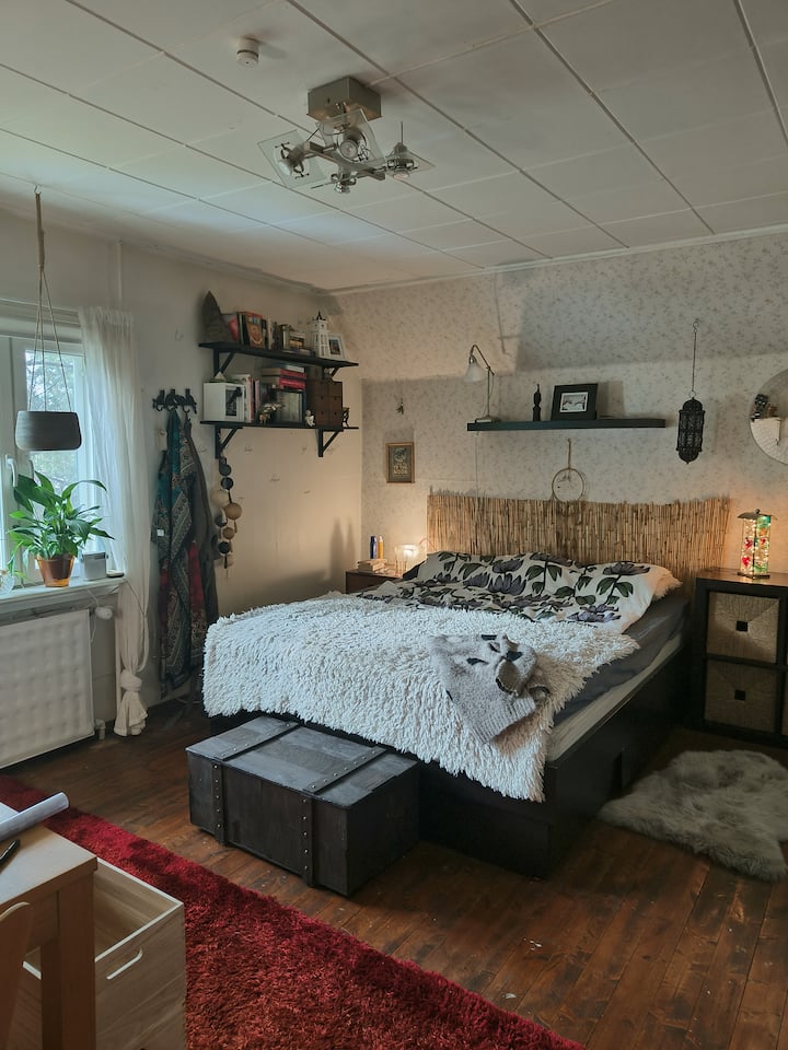 Yläkerran Yksiö, Oma Sisäänkäynti, Ei Suihkua. - Hausjärvi