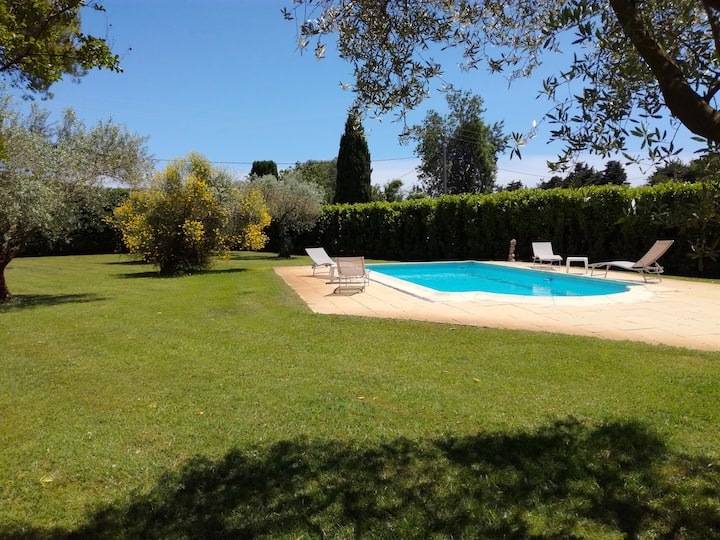 Location Gite Avec Piscine - Avignon