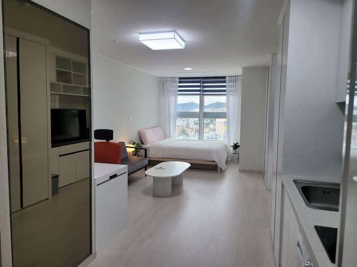 피스풀 (Peaceful 5) 금남로4가역, 중심가, 넷플릭스, 무료주차 - Gwangju