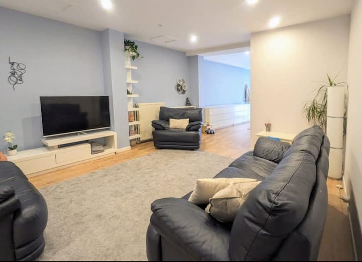 Modern City-centre Apartment|10 Min To Brussels - Tubize