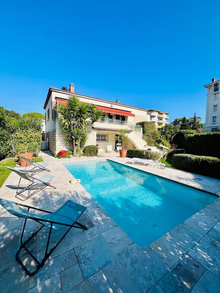 Villa éLégante à Cimiez Avec Piscine Et Vue Unique - Villefranche-sur-Mer