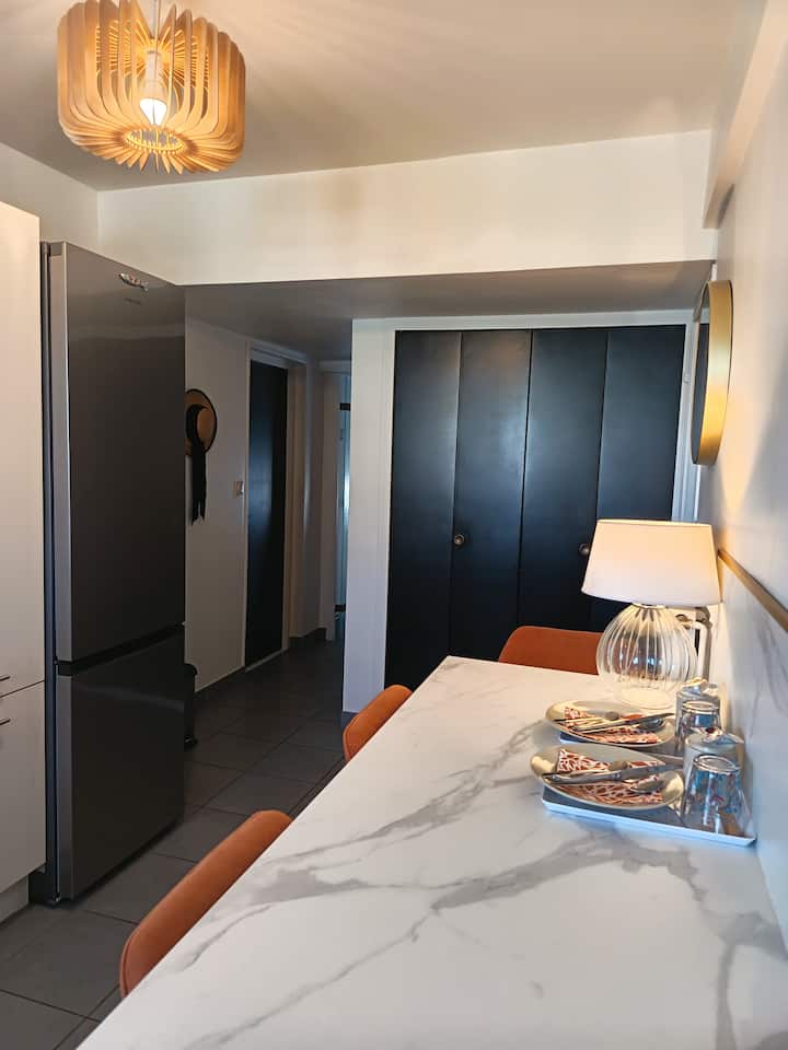 Jolie Chambre, Bureau Tv Wifi - Saint-Brieuc