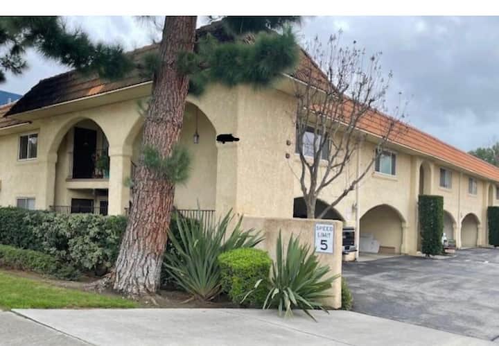 Best Little Gem In Simi Valley - 시미밸리