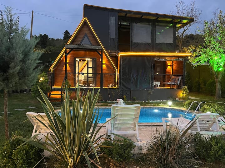 Orman İçInde Havuzlu ŞıK Bungalov - Sapanca