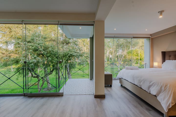Modern Two-bedroom Apt With Park Views San Isidro - Peru