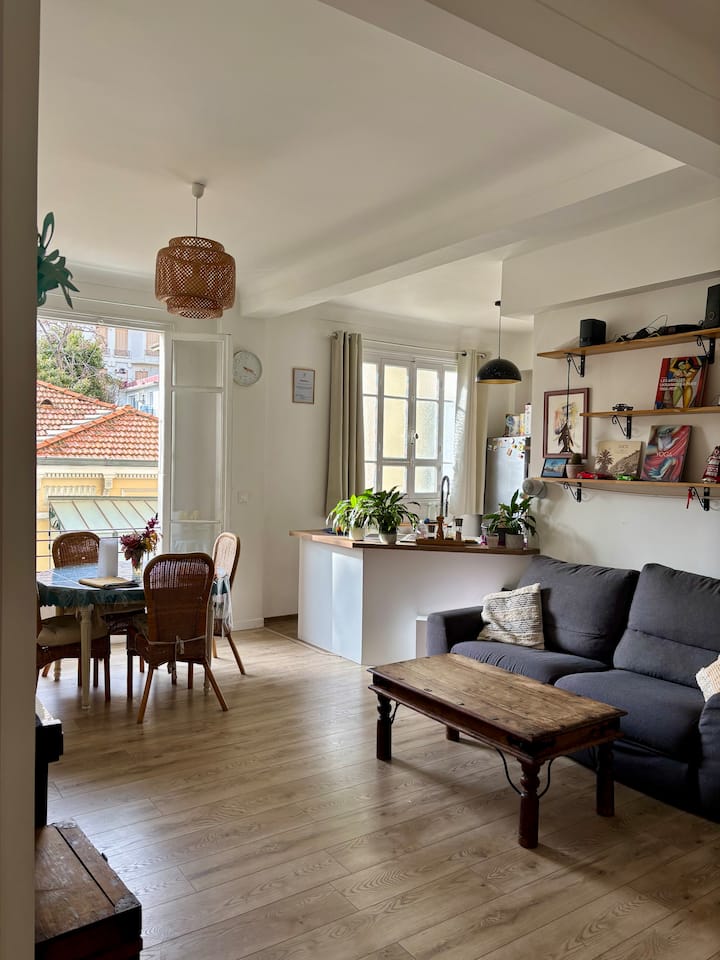 2br In Libération – Market, Center & Sea 20 Min - Nizza
