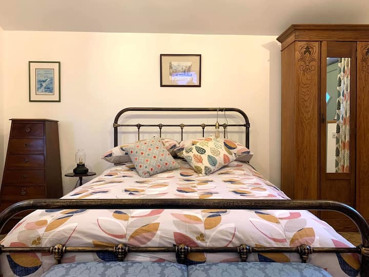 Cottage Close To Bristol & Airport - Free Parking - Bristol