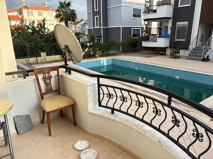 Denize Yakın , Havuzlu Nezih Daire - Side