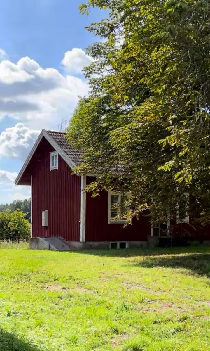 Guest House Outside Of Hjo - Hjo